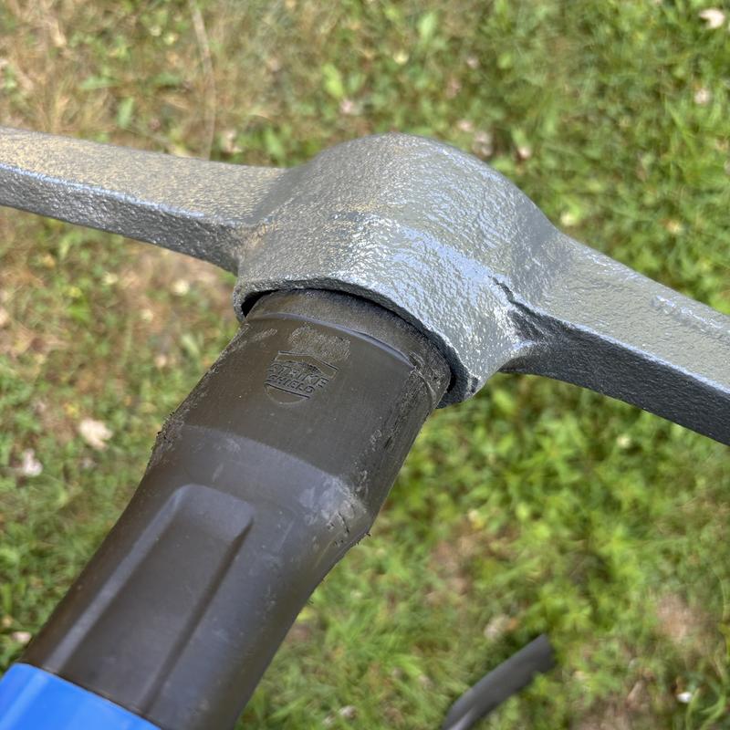 Kobalt 36-in L Fiberglass Pick Mattock Handle MG-ZP-5F-K 35303 at Lowes.com