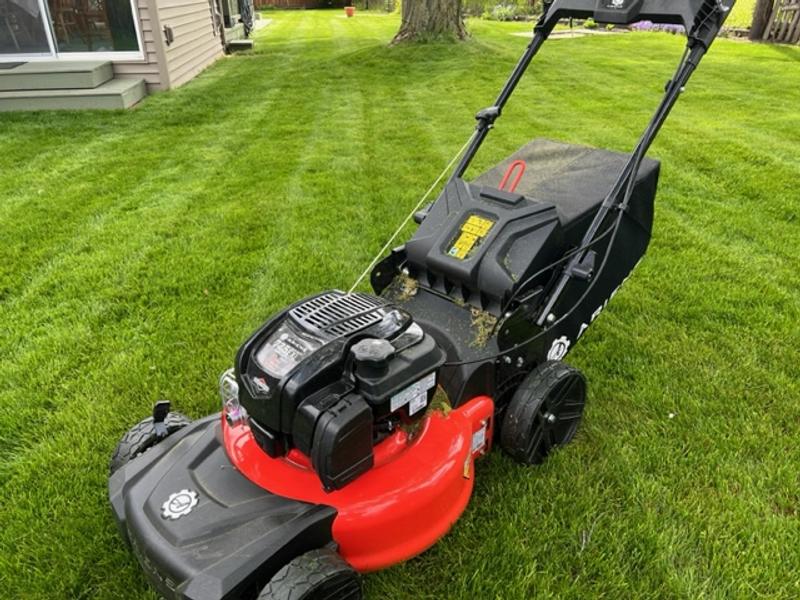 Ariens RAZOR REFLEX DRIVE 21-in Gas Self-propelled lawn mower with 163 ...