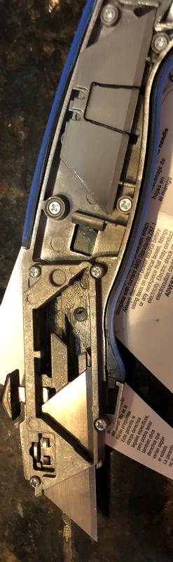 Kobalt Auto Loading 3/4-in 5-Blade Retractable Box Cutter Utility Knife ...