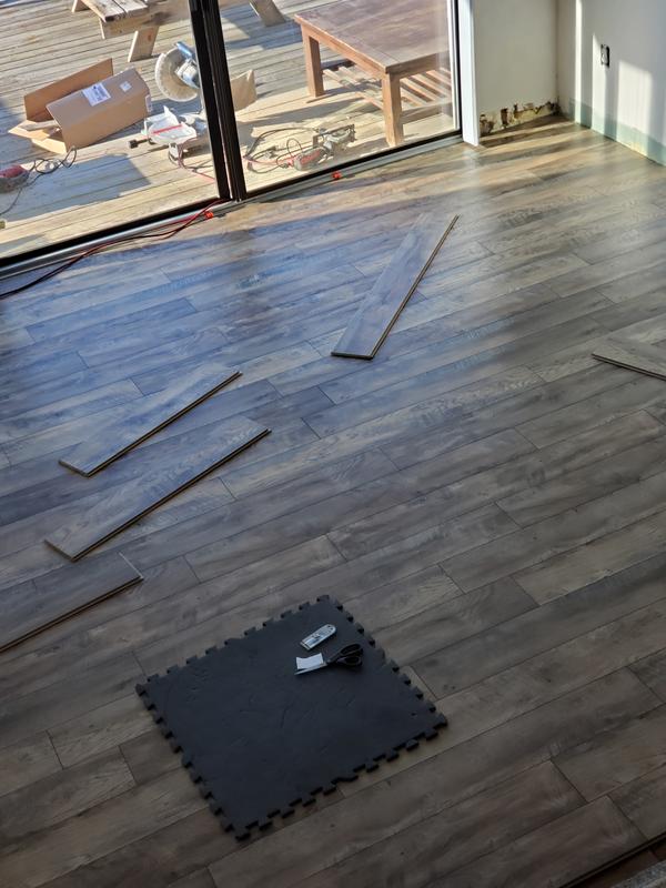 QuickStep Studio + Spill Repel Foxcroft Oak 12-mm T x 6-in W x 48-in L ...