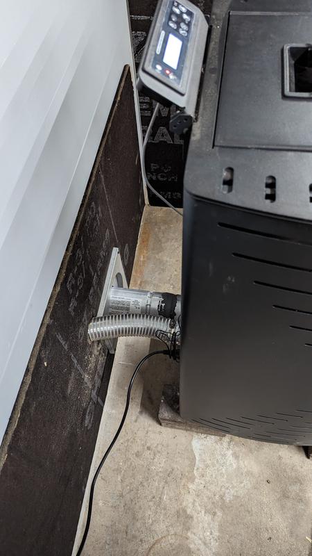 Master Forge 2500-sq ft Pellet Stove with 80-lb Hopper (EPA Approved ...