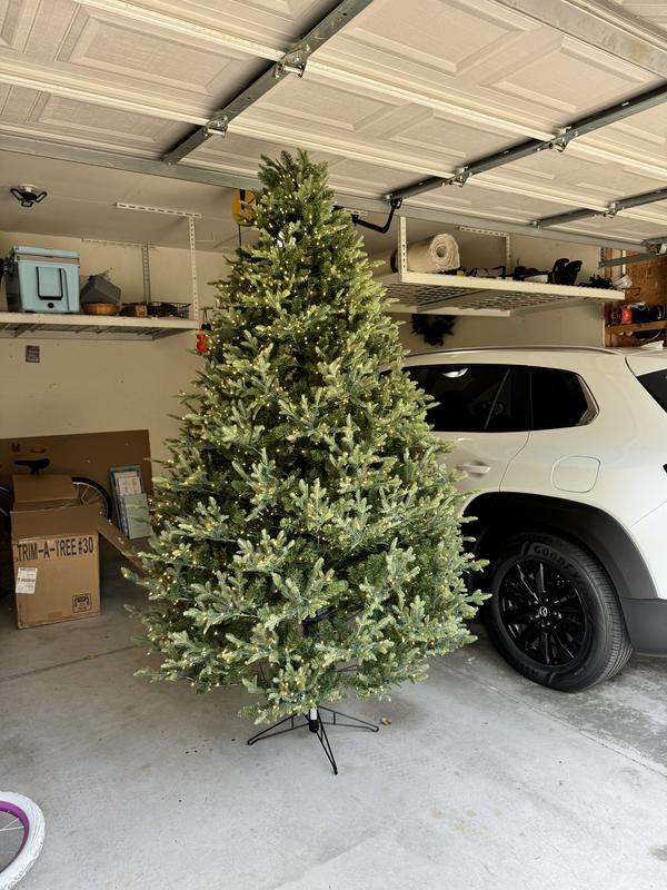 GE 7.5-ft Madison Fir Easy Shape Pre-lit LED Artificial Christmas Tree ...