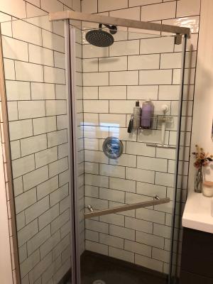 DreamLine Prism Matte Black 36-1/8-in W x 72-in H Frameless Neo Angle ...