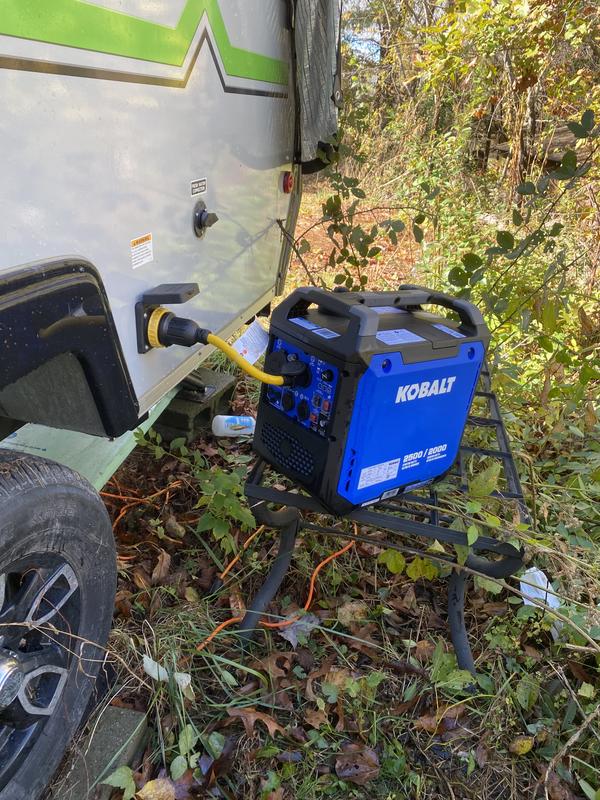 Kobalt Whisper 2500 -Watt Single Fuel (Gasoline) Inverter Generator in ...