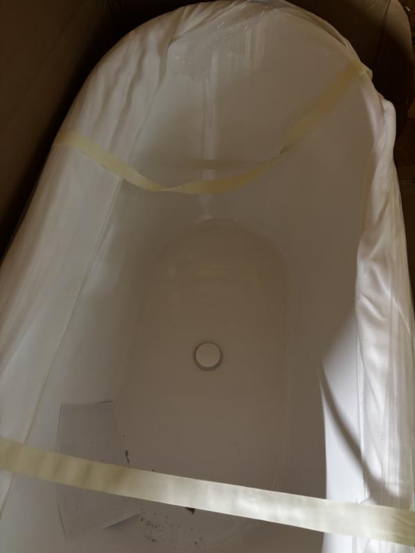 MAAX Mahaba 29-in x 60-in White Acrylic Oval Freestanding Soaking ...