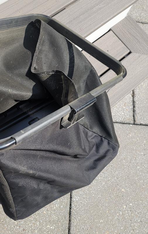 Toro TimeCutter Max Series Bagger for Zero Turn Mower (Fits 50/54/60-in ...