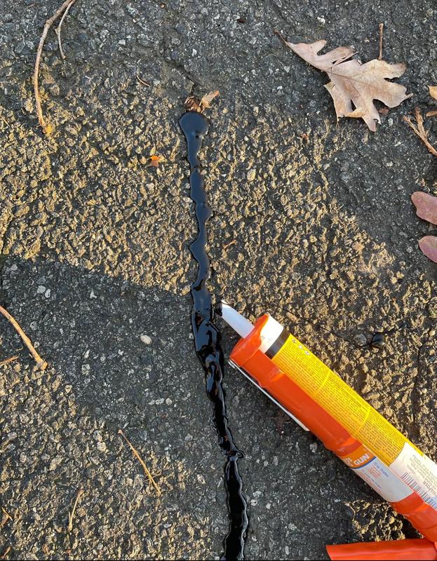 Sika Hybrid Self-Leveling Sealant Fast Setting 10.1 -fl oz Mortar Concrete Crack repair in the ...