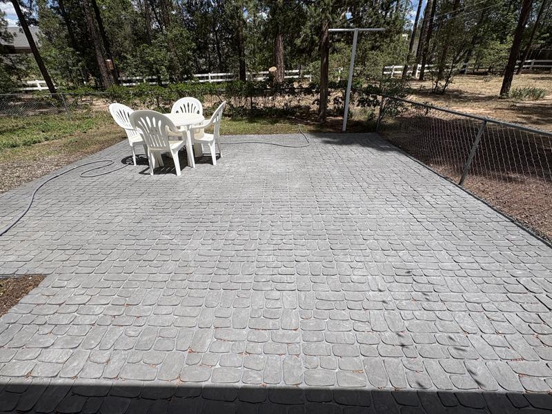 Oldcastle 12-in L x 6-in W x 2-in H Rectangle Charcoal Concrete Paver ...