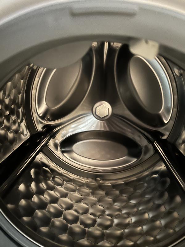 Miele W1 Series TwinDos 2.26-cu ft High Efficiency Stackable Steam ...