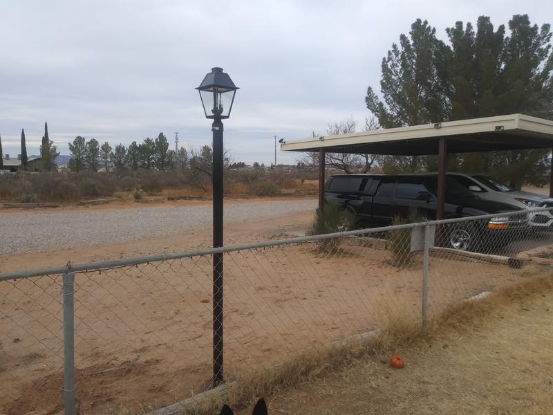 allen + roth Solar Lamp 17.32-in H Black Solar LED Pier-mounted Light ...