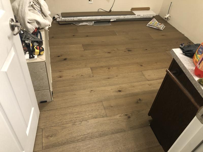 Bruce Forest Rain Serene Neutral White Oak 7-7/16-in W x 1/4-in T x ...