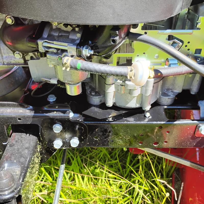 Shop CRAFTSMAN R110 30-in Mini Riding Lawn Mower with Bagger & Oil ...