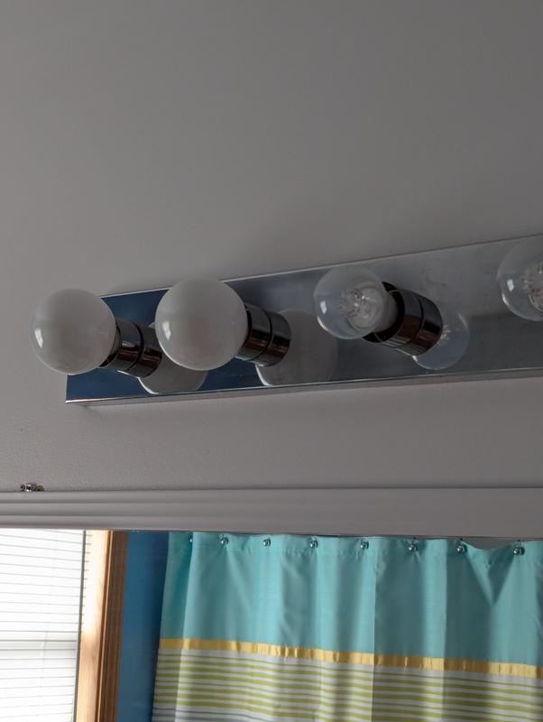 Utilitech Led light bulb 60 -Watt EQ G25 Soft white E26 Dimmable LED ...