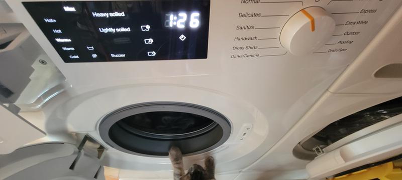 Miele W1 Series 2.26-cu ft High Efficiency Stackable Steam Cycle Smart ...