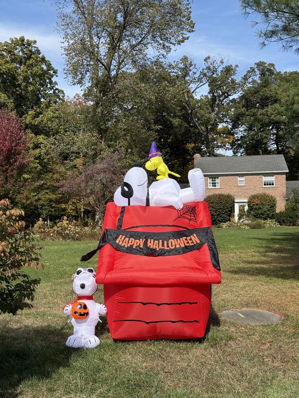 Peanuts 3-ft Snoopy Flying Ace Inflatable in the Outdoor Halloween ...