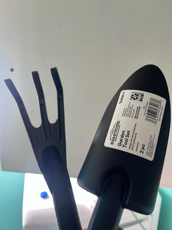 Lowe's Essentials 2pc Plastic Garden Tool Set Hand Tool Kit in the ...