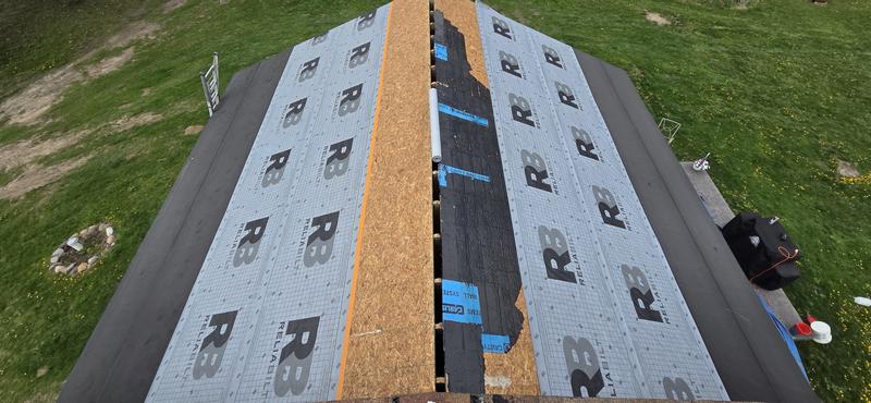 RELIABILT Roof deck protection 48-in x 100-ft 400-sq ft Synthetic Roof ...