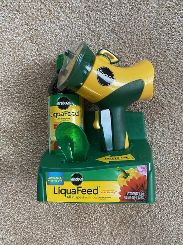 Miracle-Gro LiquaFeed Flowering Trees and Shrubs 2-Count 9-3-3 Liquid ...
