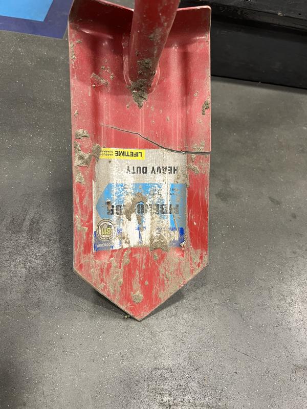 Kobalt 40-in Fiberglass Handle Trenching Spade at Lowes.com