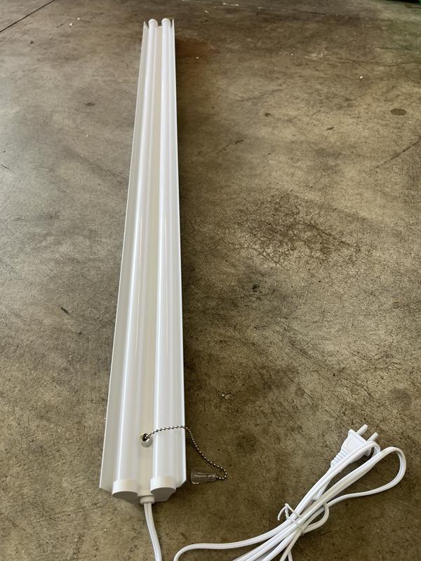Archipelago Lighting 4-ft 3200-Lumen White Cool White LED Linear Garage ...