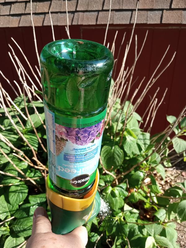 Miracle-Gro LiquaFeed Flowering Trees and Shrubs 2-Count 9-3-3 Liquid ...