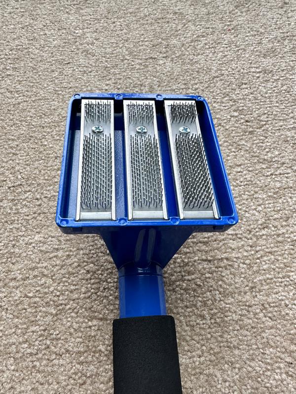 Capitol 16.625-in Standard Foam Carpet Knee Kicker 110301 at Lowes.com