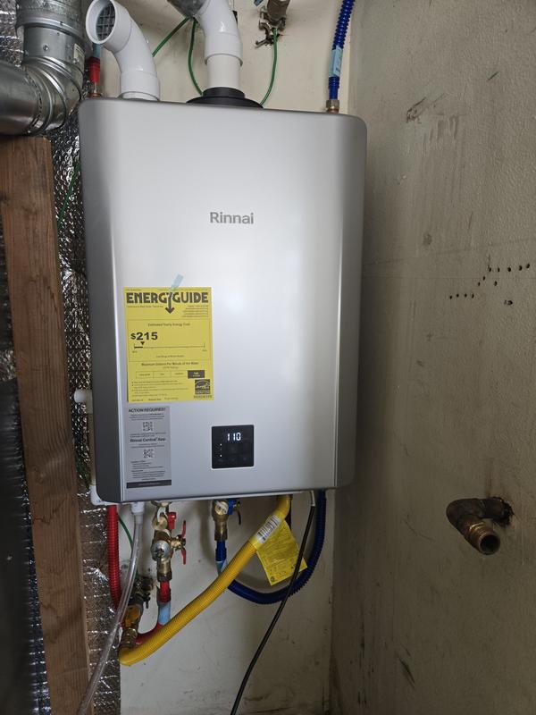 Rinnai Super High Efficiency Plus Residential 130000-BTU Exterior/Interior Tankless Water Heater ...