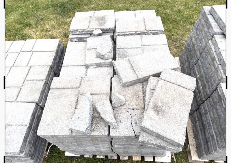 Shop Four Cobble 16x16 Patio Stone Project at Lowes.com