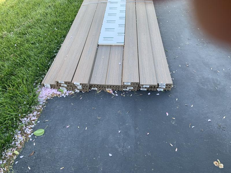 Trex Enhance Naturals 1-in x 6-in x 20-ft Honey Grove Square Composite ...