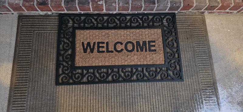 Gardenised 30-in x 18-in Interlocking Warm Welcome Rubber Non-Slip Grip ...