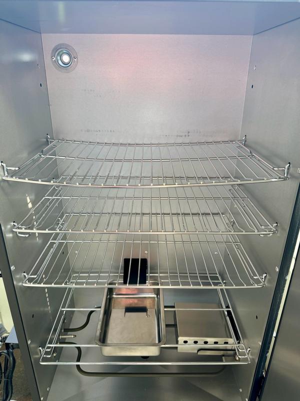 Master Forge 531-Sq in Black Electric Smoker EBS24031L at Lowes.com