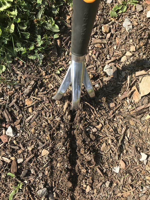 Fiskars 6-in Steel Hand Tiller 370720-4002 at Lowes.com