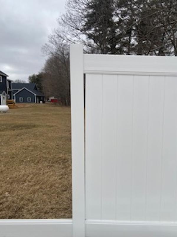 CATALYST Everton 6-ft H x 6-ft W White Privacy Vinyl Flat-top Fence ...
