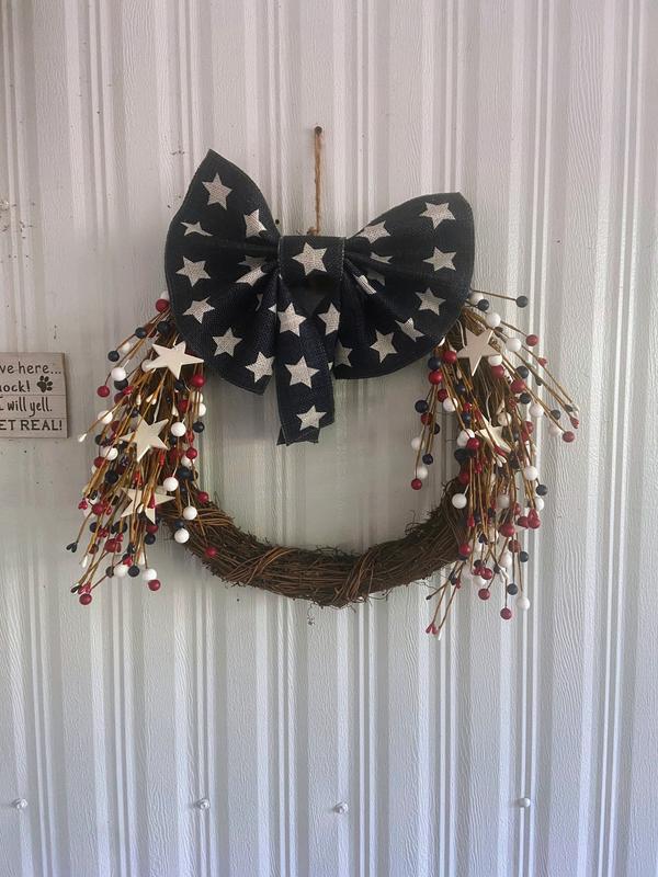 Holiday Living Artificial Grapevine Indoor/Outdoor Wreath Berry 4th of ...