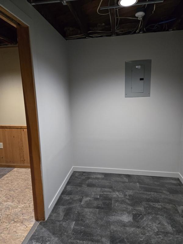 STAINMASTER Soho Limestone Gray Stone Look 9.84-mil x 12-ft W ...