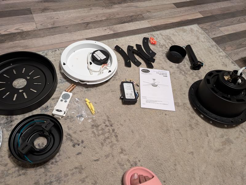 Harbor Breeze Avalyn 52-in Brushed Gold with Matte Black Blades Color ...