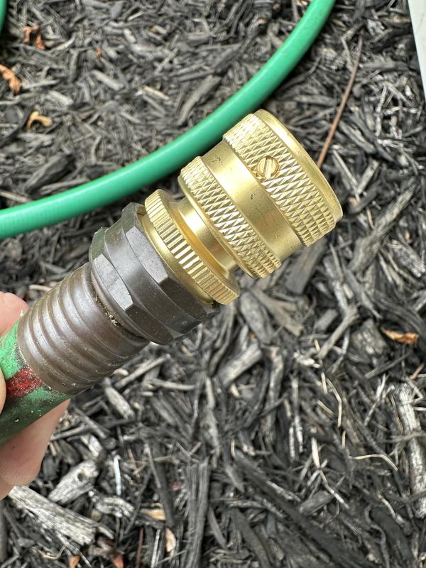 Project Source Brass Quick Connector Set SGY-GAR104 at Lowes.com