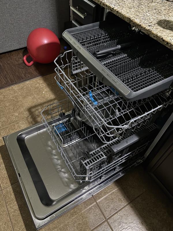 Frigidaire Gallery CleanBoost 24-in Top Control Built-In Dishwasher ...