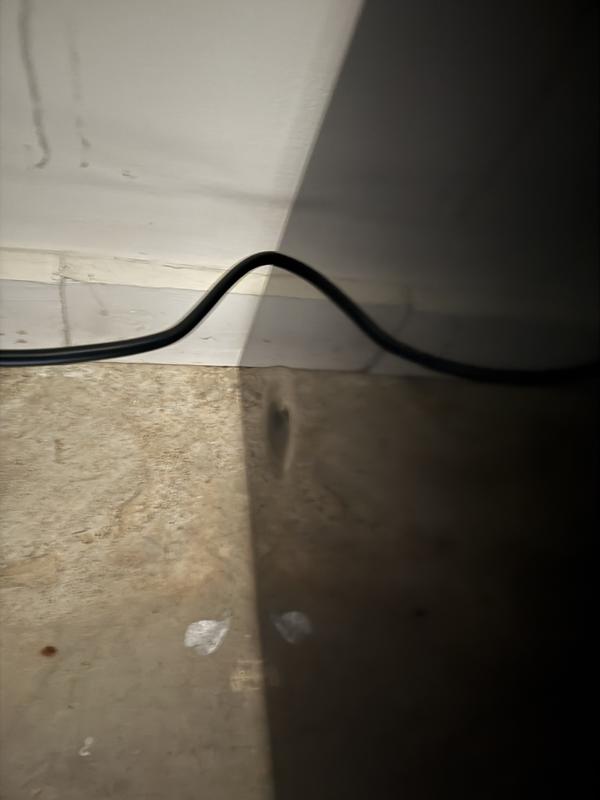 Frigidaire 7-cu ft Garage Ready Manual Defrost Chest Freezer (Black ...