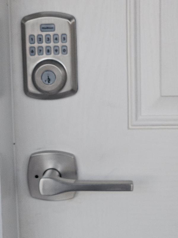 Kwikset Powerbolt 250 Venetian Bronze Electronic Deadbolt Smartkey with ...