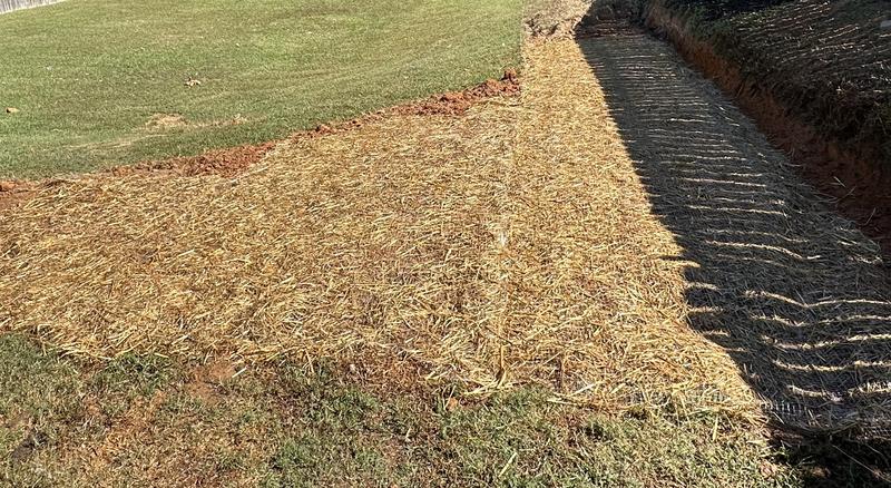 Scotts 100-ft x 6-ft Straw Seed Blanket 87668 at Lowes.com