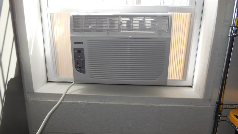 DURASTAR Large Room Window Air Conditioner with Heater, Remote Included ...