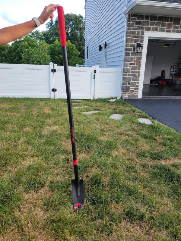 Razor-Back 54-in Fiberglass Handle Digging shovel in the Shovels ...