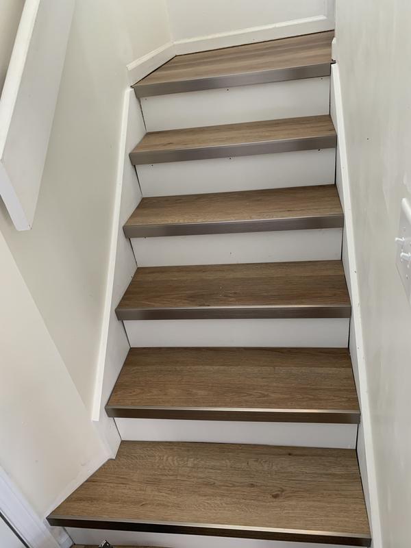 Schluter Systems Vinpro-Step-R 0.297-in x 98.5-in x 0.297-in Brushed ...