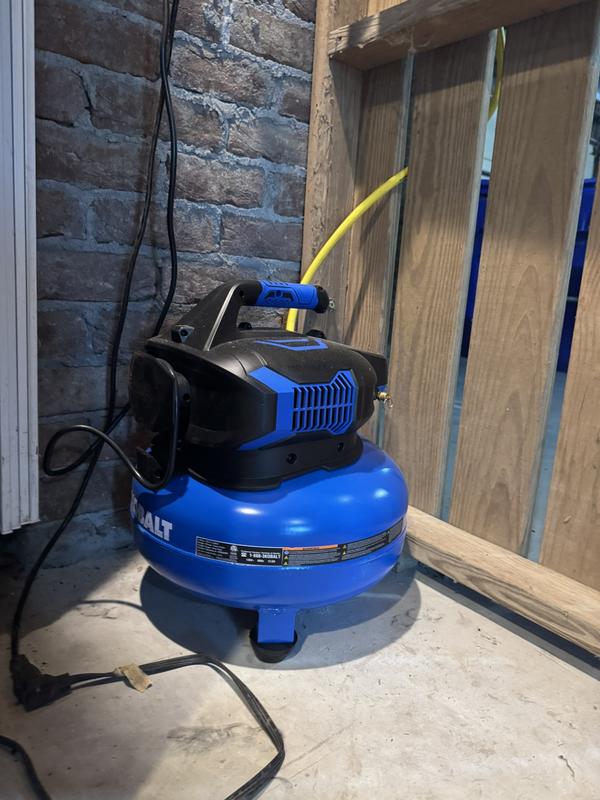 Kobalt Dual Foot Inflator and-Gauge SGY-AIR194 at Lowes.com