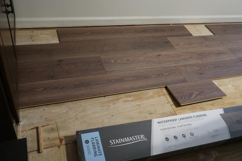 STAINMASTER Waterproof Vienna Basin Oak 12-mm T x 8-in W x 50-in L ...
