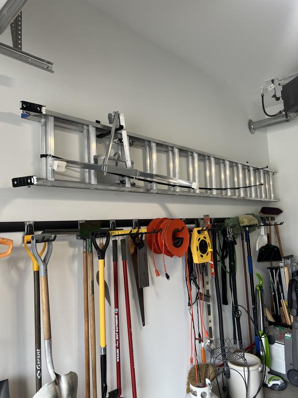 Werner D1300-2 16-ft ( 15-ft Reach Height ) Aluminum Type 1 - 250 lbs ...