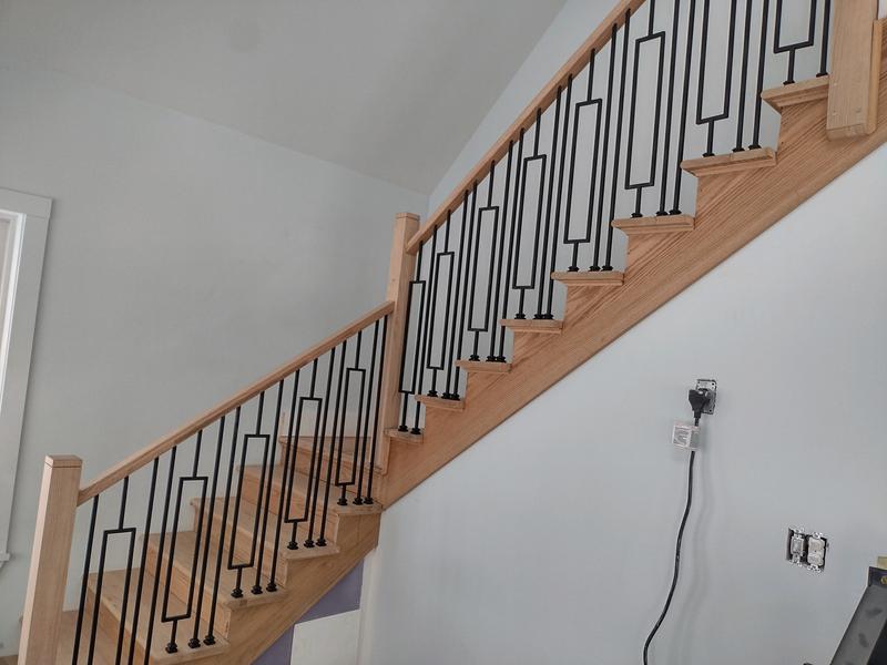 Crown Heritage Craftsman 2.25-in x 96-in Unfinished Unfinished Wood Red ...