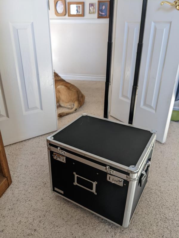 Vaultz Storage chest with Combination Lock VZ00635 at Lowes.com