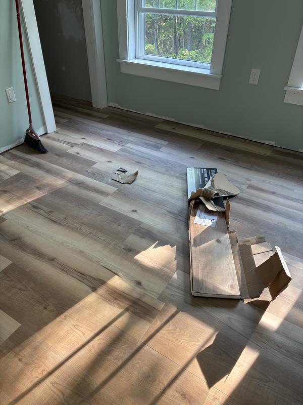 STAINMASTER Urban Pine 22-mil x 9-in W x 48-in L Waterproof Luxury ...